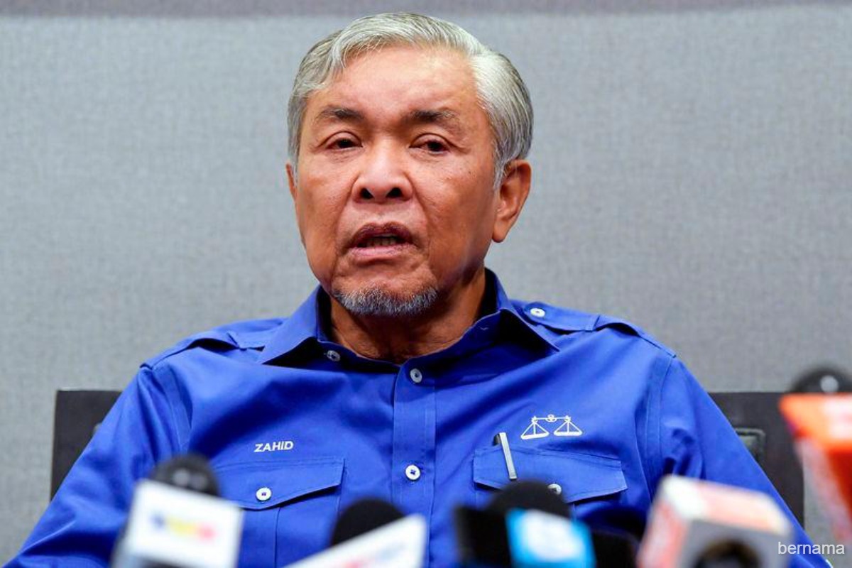 Zahid warns Umno members against joining Putrajaya rally | KLSE Screener