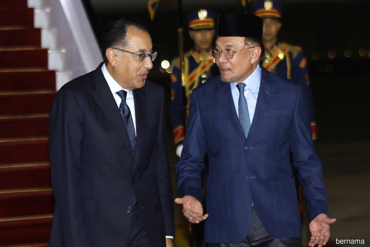 Anwar arrives in Cairo for four-day official visit to Egypt | KLSE Screener