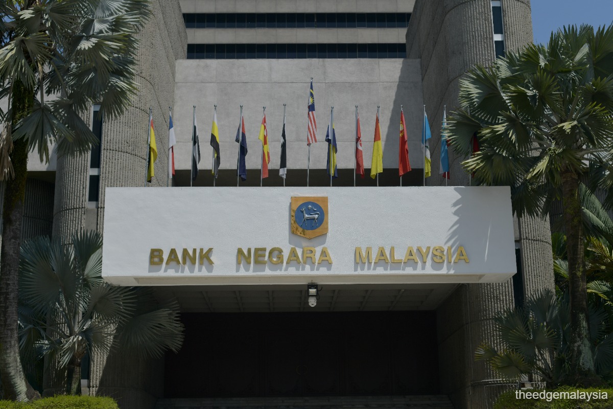 Malaysia's forex reserves dip again at end-March, BNM data show