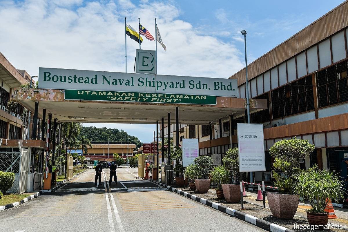 Navy chief admiral expects LCS construction to resume early next year ...