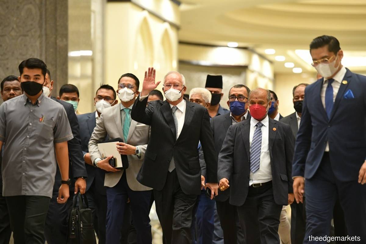 From PM to prison: Malaysia's Najib feels alone and overwhelmed by ...