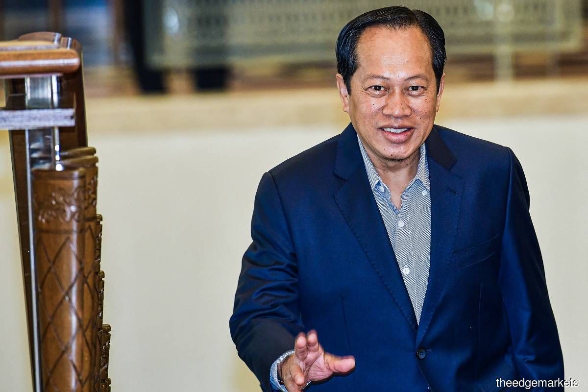 Banks instructed by PM to help B40 group via CSR activities, says Ahmad ...