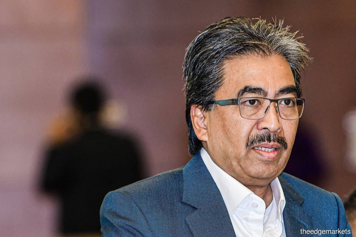 Johari Ghani: Current taxation model unsustainable, may cause debts to ...