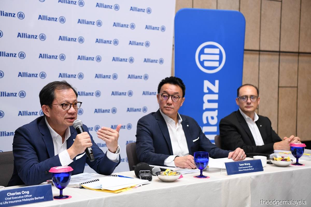 Allianz mum on FY2023 dividend, but targets over 30% payout ratio