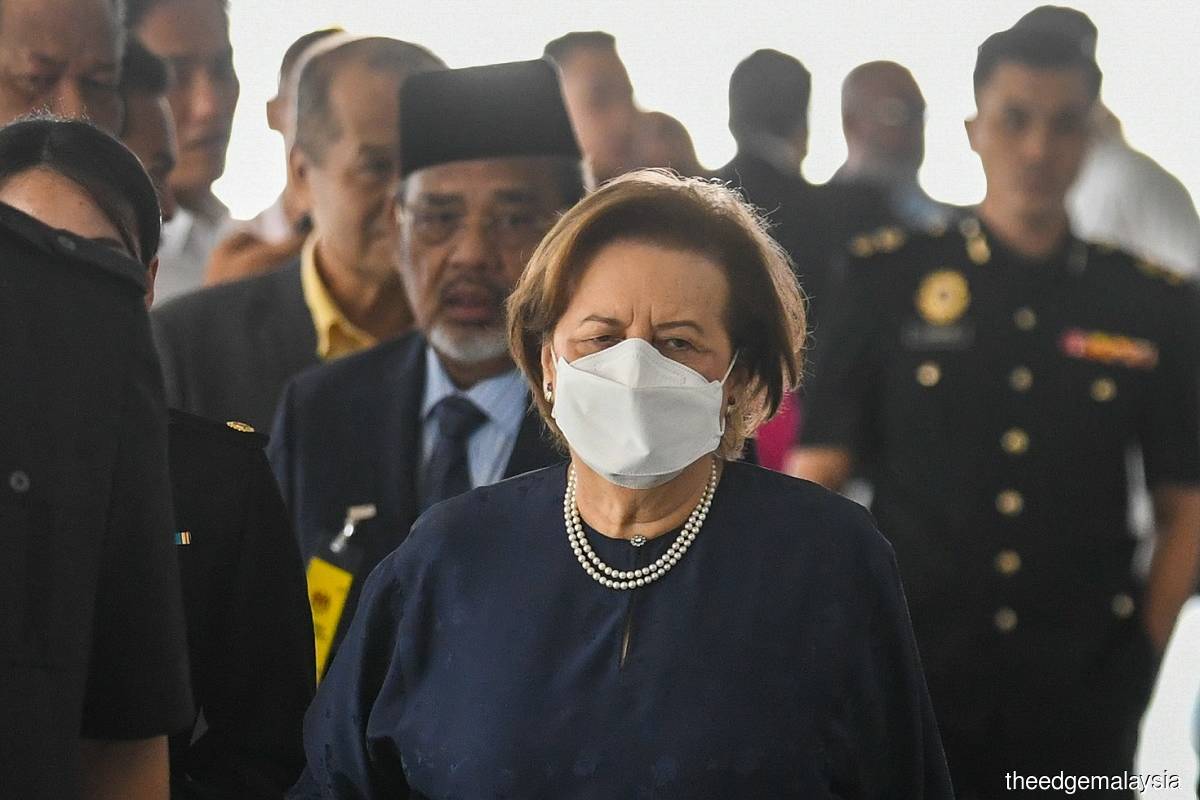 Zeti denies 1MDB task force set up to charge Najib, topple govt