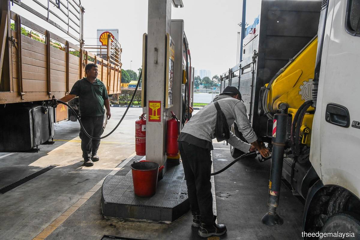 Approved logistics players to get diesel fleet cards amid subsidy ...