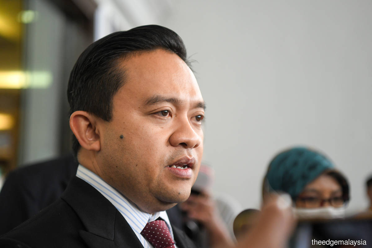 Wan Saiful claims pressure to support PM in exchange for dropping graft ...