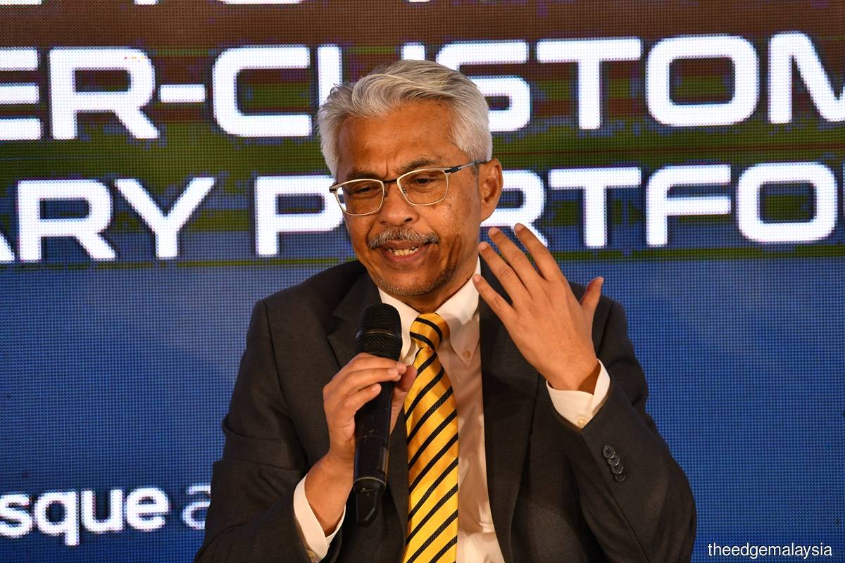 Maybank AM aims to raise RM100 mil from AI-powered shariah-compliant ...