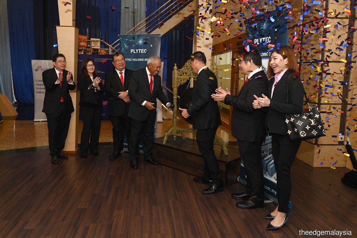 Plytec closes at intraday low of 32.5 sen; down 7.14% from IPO price