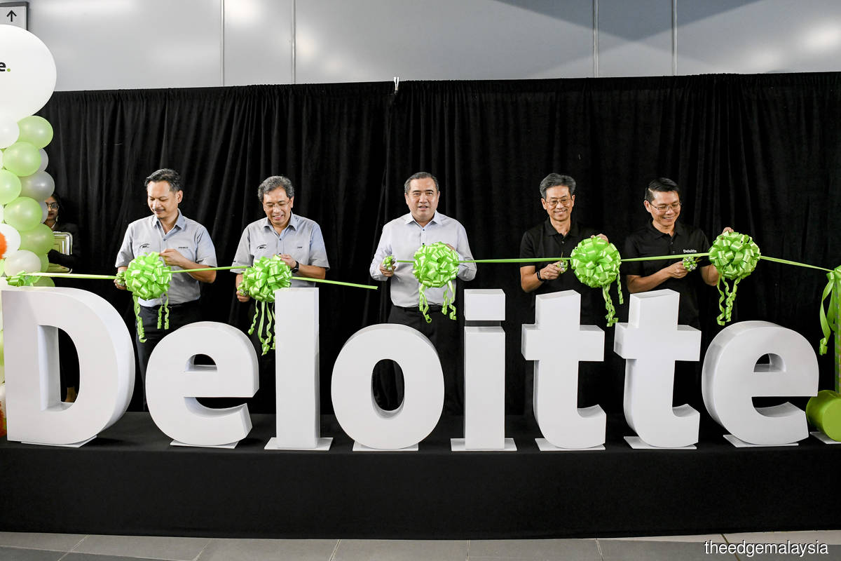 Land acquisition for MRT3 expected to be completed in two years