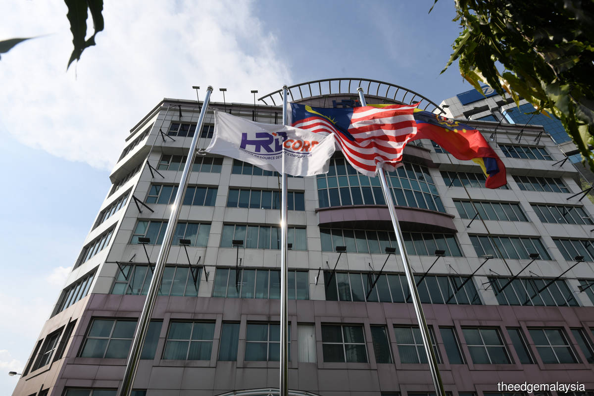 MACC visits HR Ministry, HRD Corp to retrieve documents