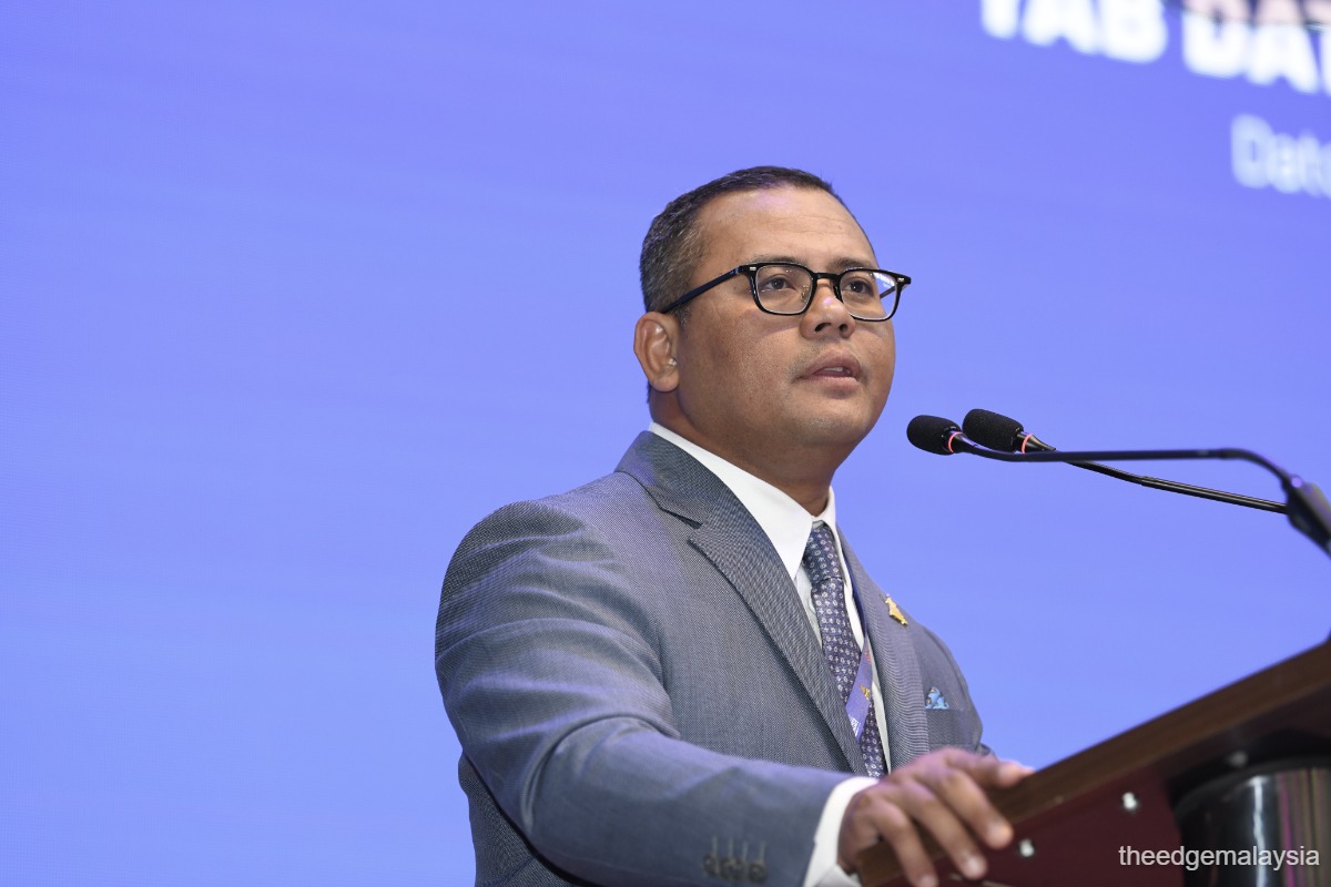 Selangor identifies 1,699 hectares of land for third port on Carey Island