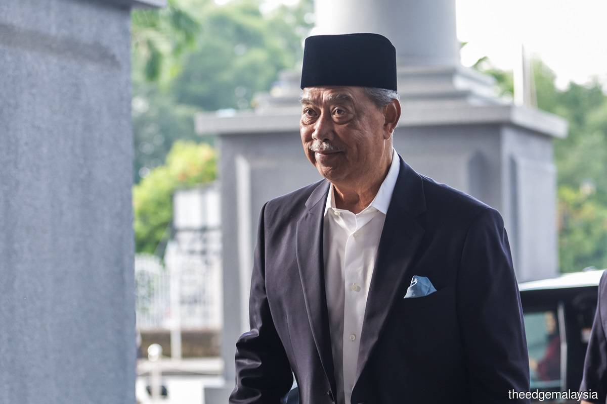 Zafrul, Syed Mokhtar among witnesses slated for Muhyiddin's trial ...