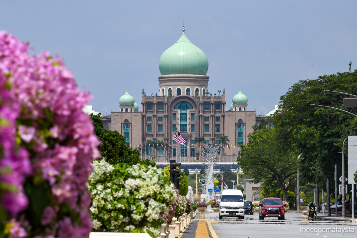 PM to announce more ‘good news’ ahead of Raya — PMO