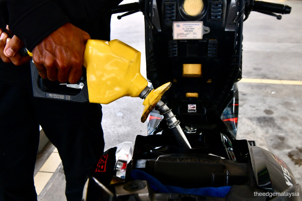 Govt to install CCTV at high-risk petrol stations to curb RON95 ...