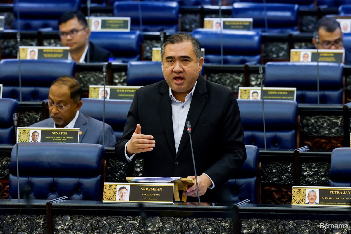 Contractor must be held accountable for KLIA water leak, says Loke ...