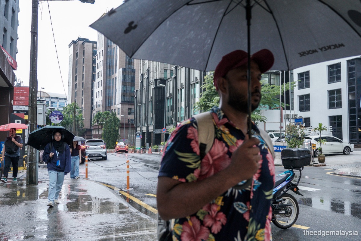 Ministry unveils aid package, grants six-month moratorium to flood-hit ...