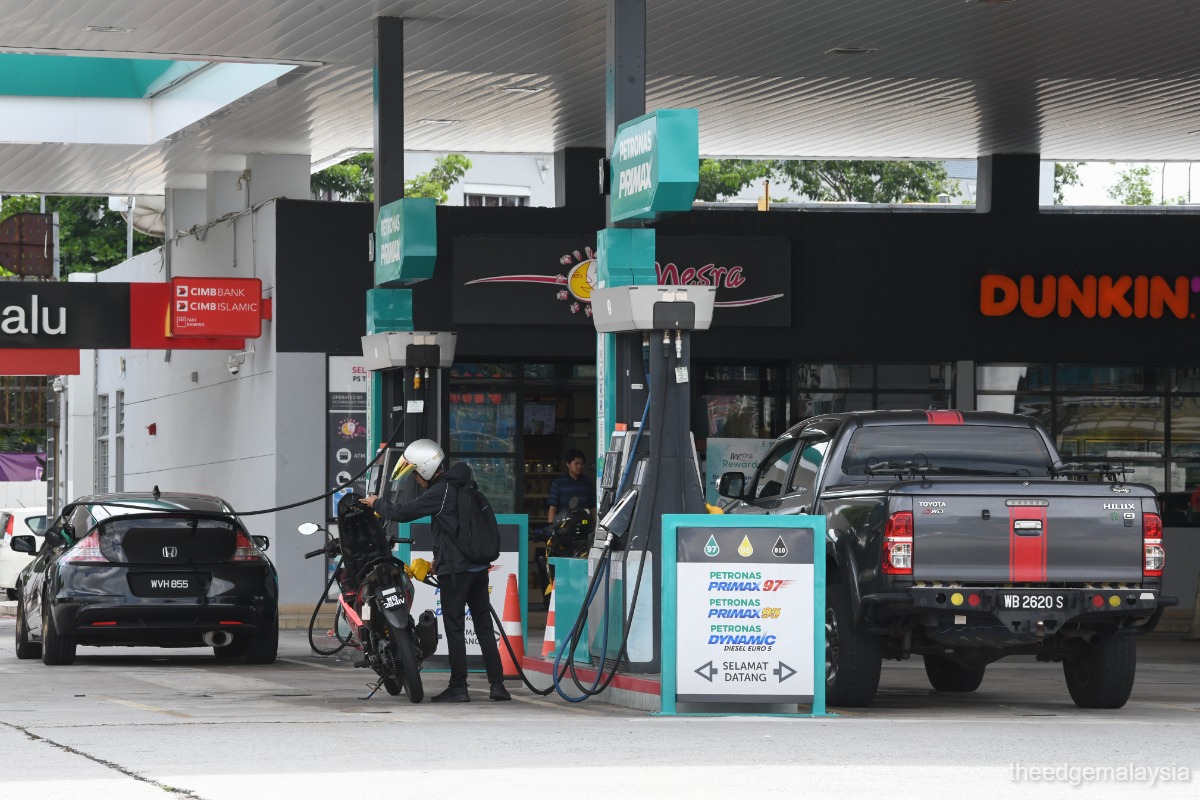 PETRONAS Dagangan expands used cooking oil collection network to 100 ...