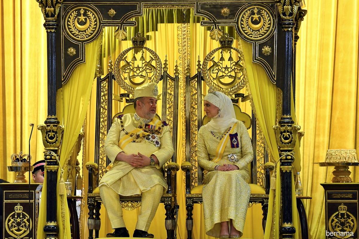 PM Anwar heads Sultan of Kelantan’s birthday honours list | KLSE Screener