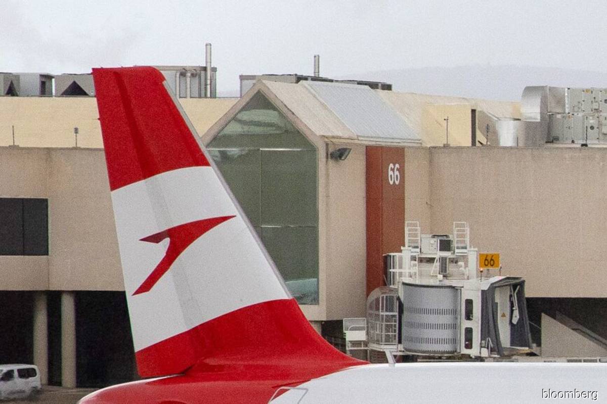 Austrian flight lands safely after hailstones rip nose cone