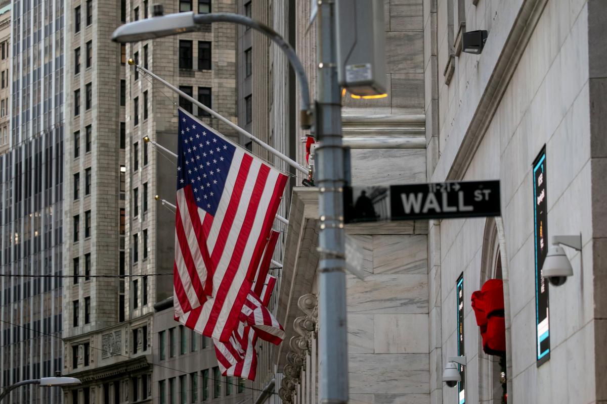 Wall Street braces for jobs jolt as stocks churn