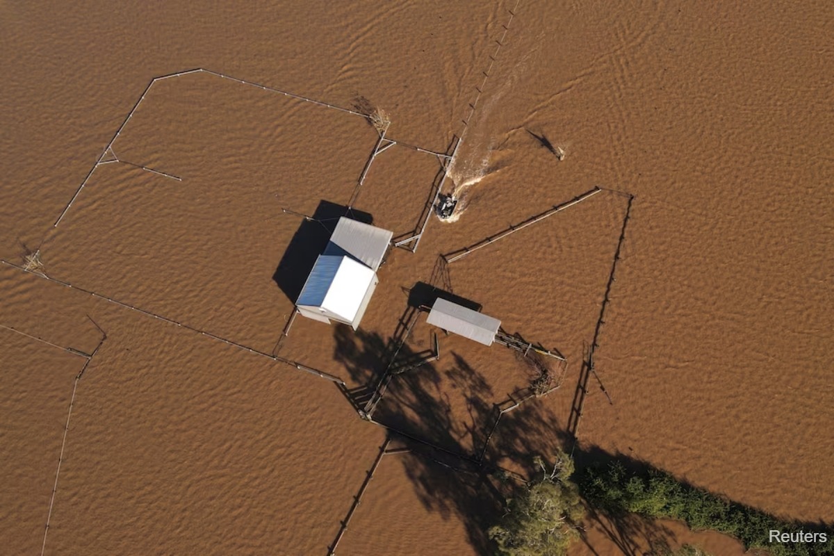 Australian authorities airdrop supplies to farmers stranded by flood crisis