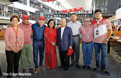 AirAsia, AirAsia X staff relocate to new office beside klia2