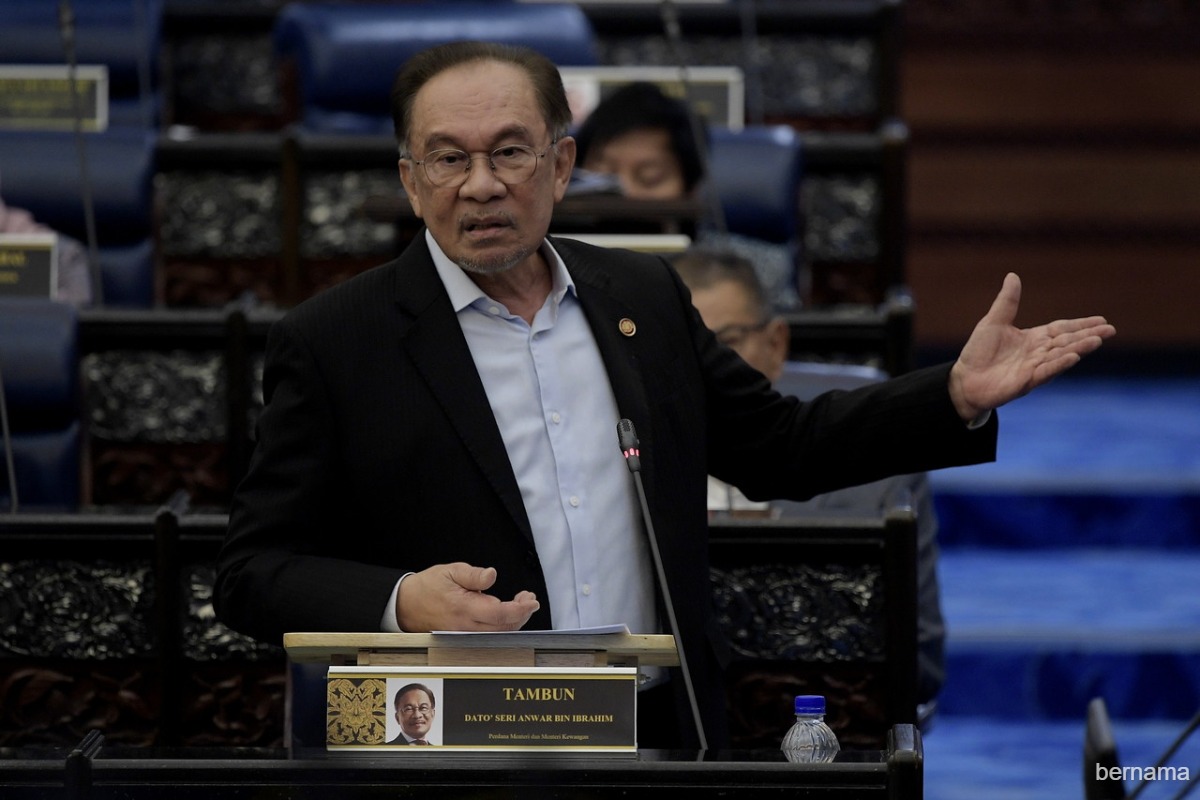 Anwar criticises US trade actions, confident Malaysia can handle the impact