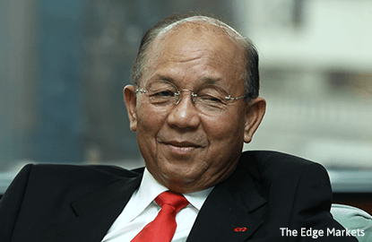 Azman Hashim conferred honorary doctorate in management by USM