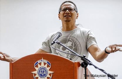 A-G drops sedition charge against Azmi Sharom