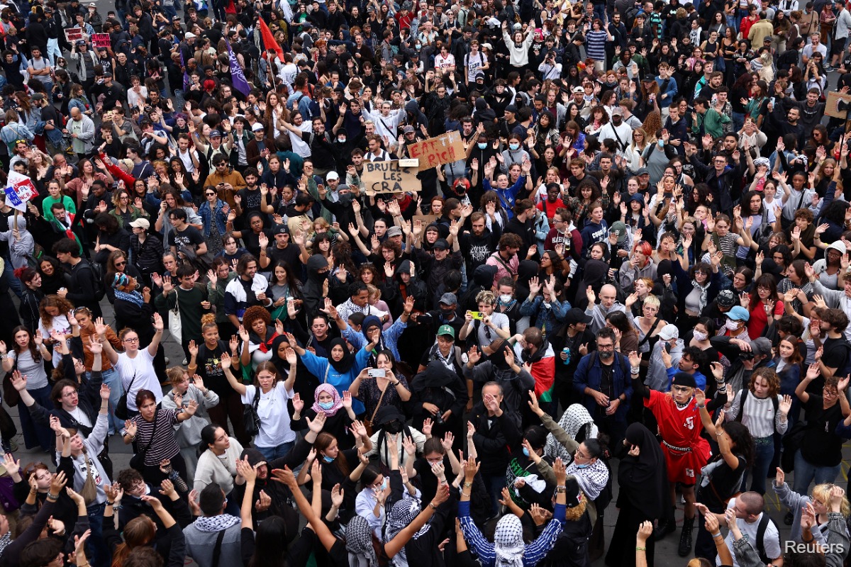 'Block Everything' protests sweep across France, scores arrested