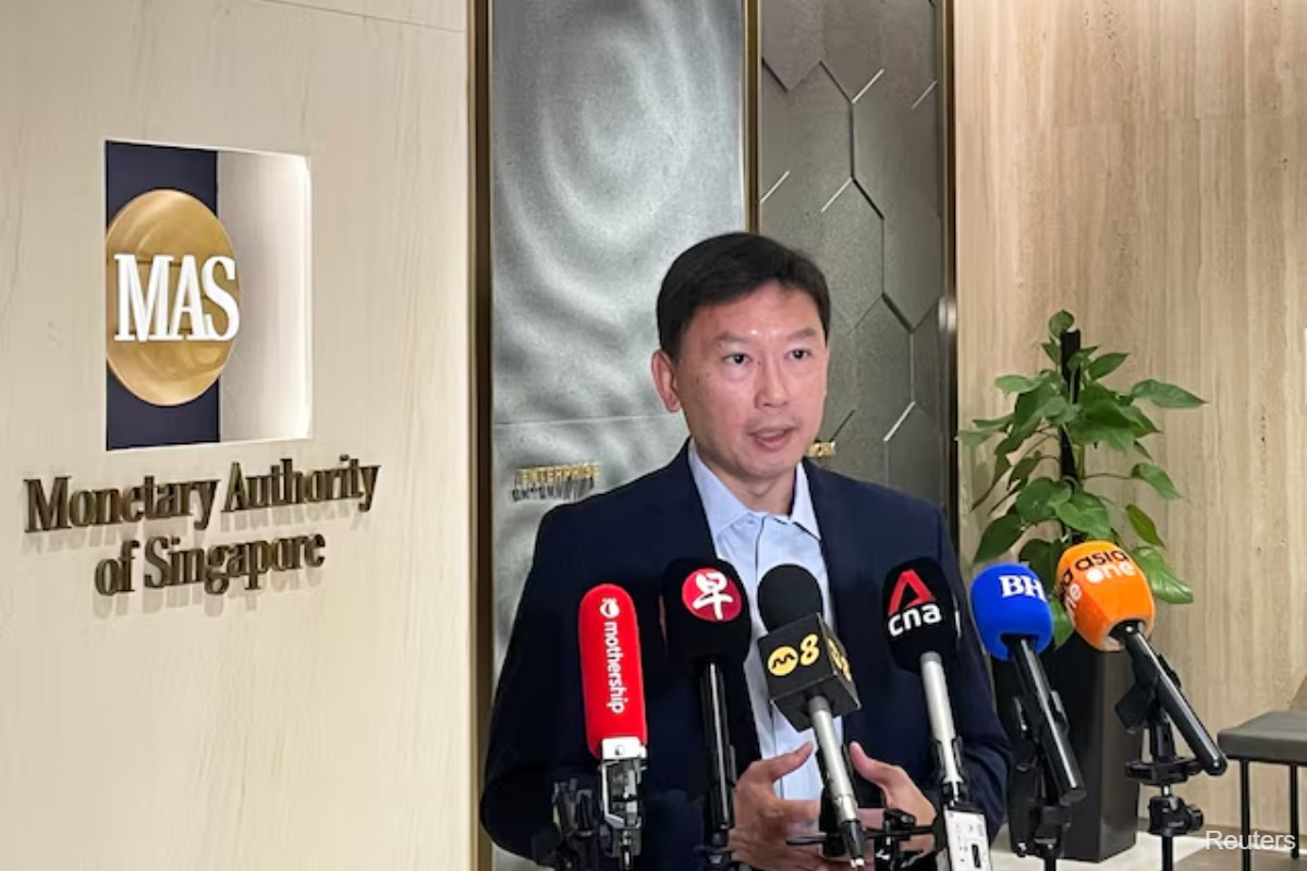 Singapore sets out plans to build Asia's gold trading hub