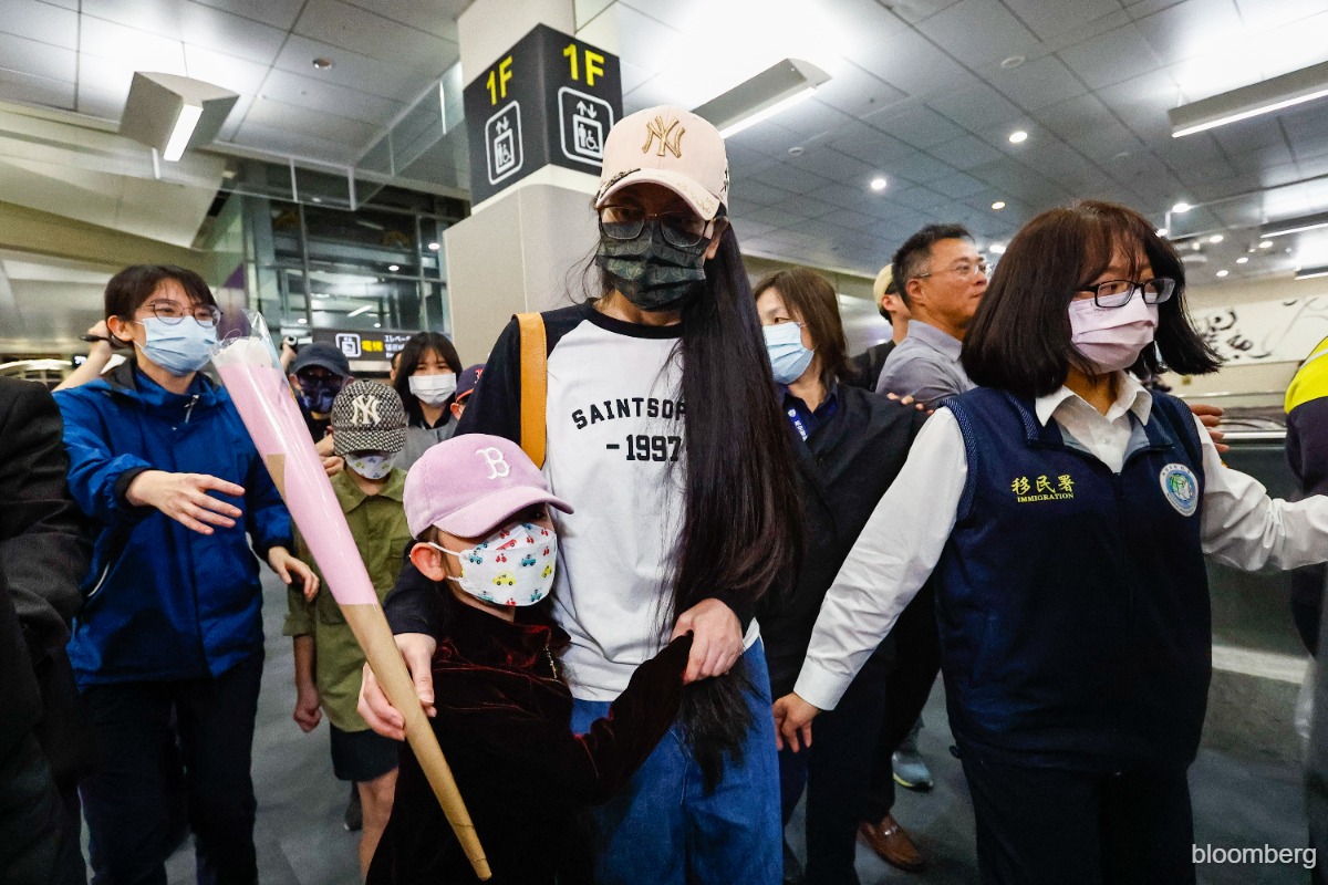 Chinese influencer deported from Taiwan for backing invasion