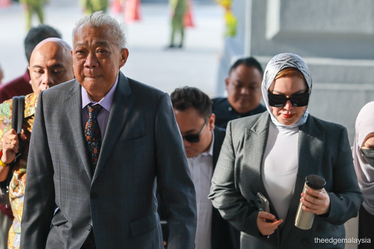 Bung Moktar denies discussing 'introduction fee’ with agent for Felcra ...