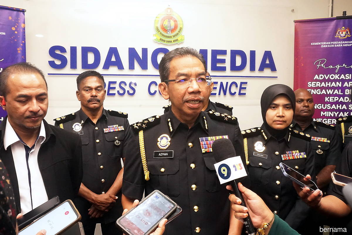 KPDN mulls placing officers at petrol stations to monitor sales | KLSE ...