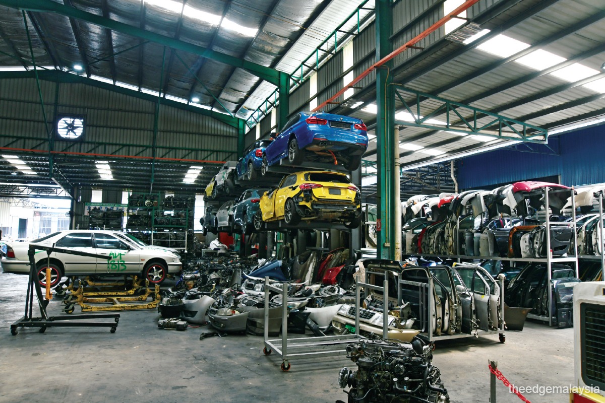 Waste: EV battery recycling regulations and mandate needed