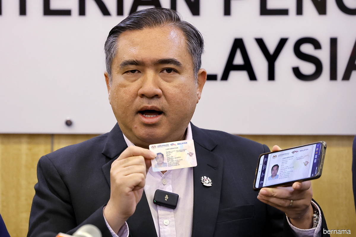 Loke: Digital display option for road tax, driving licence from Feb 10 ...