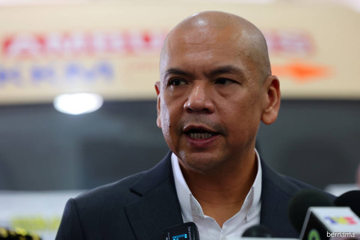 Subsidised petrol: Companies yet to receive fleet card can claim RON95 ...