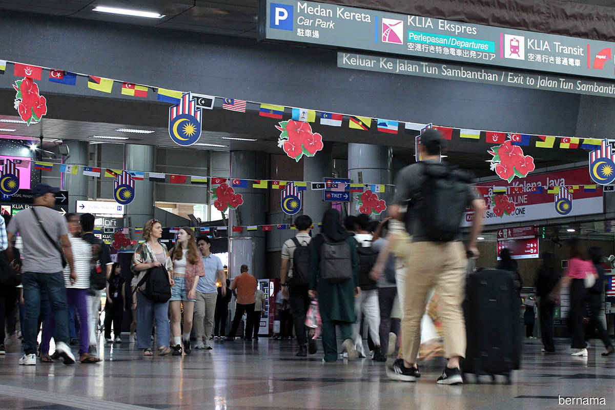 KL Sentral redevelopment to kick off next year, says Loke | KLSE Screener