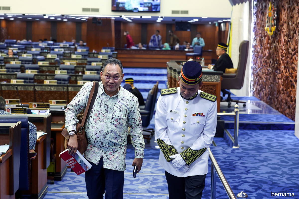 Pendang MP suspended for 10 days from Parliament for allegedly ...