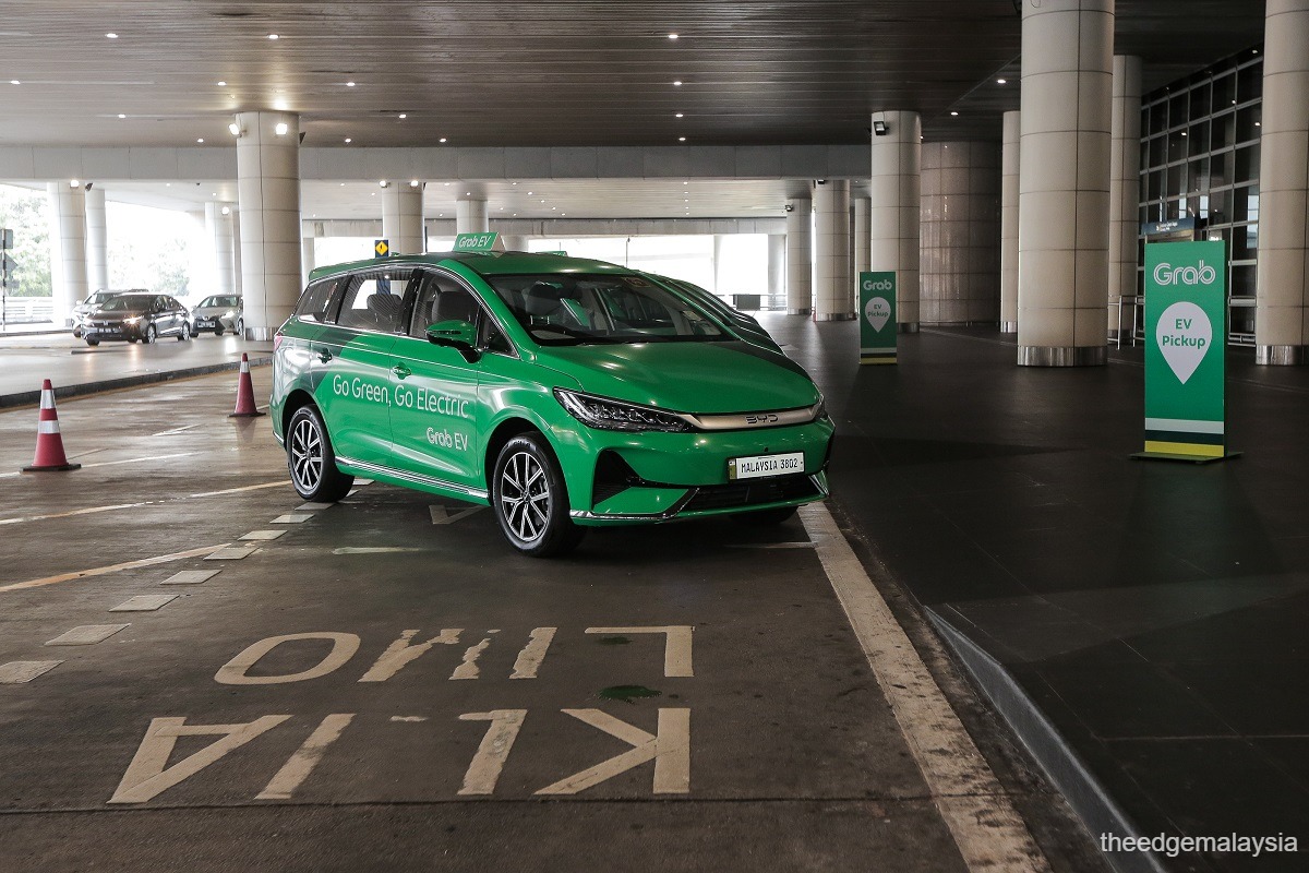 MOT: E-hailing drivers can now renew vehicle licences for under six months
