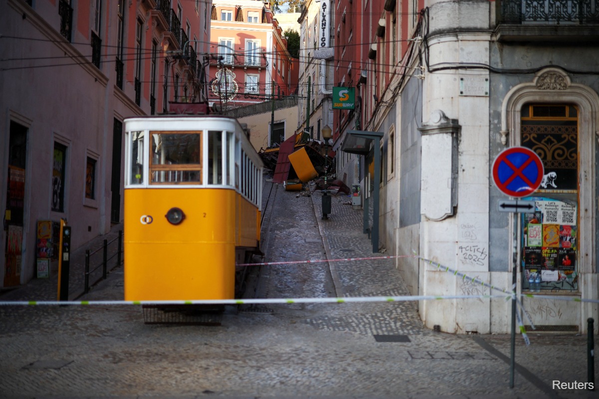 Portugal investigates crash on historic Lisbon funicular that killed 16