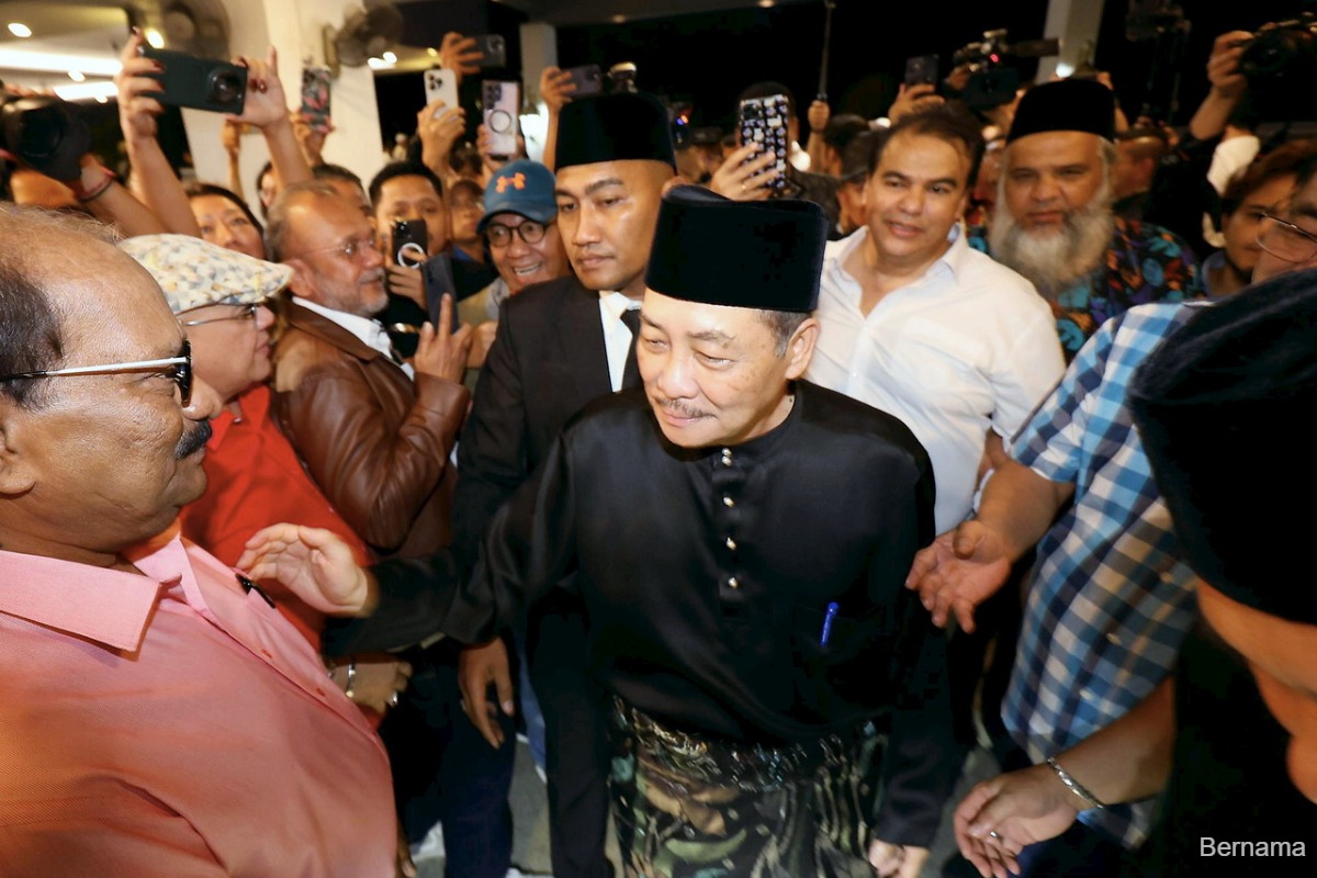 Hajiji sworn in as Sabah chief minister for second term | KLSE Screener