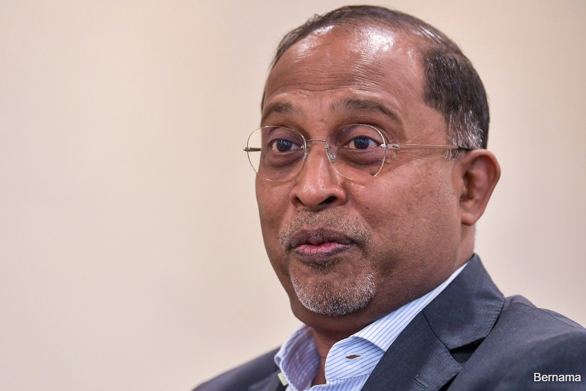 Zambry: Lecturers should refrain from commenting on matters outside ...