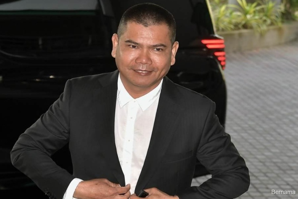 Court bailiffs at Jamal Yunos’ residence to recover RM66k over Teresa ...