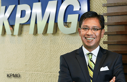 KPMG: CEOs globally set to hire through mid-2018