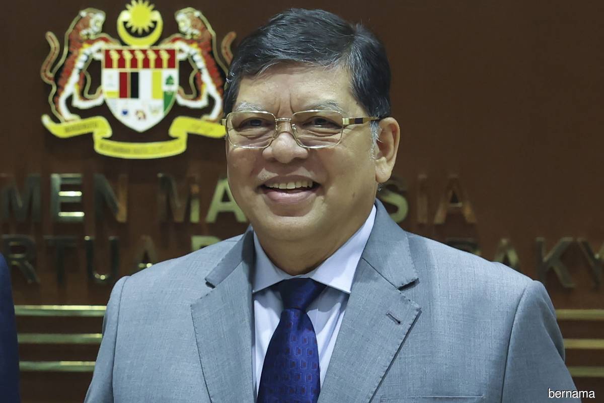 Pendang MP told to produce evidence, apologise over RM94 mil found in ...