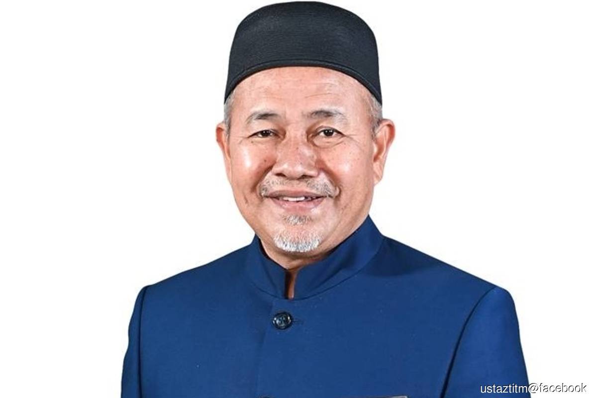 PAS deputy president agrees to explore possible settlement in suit ...