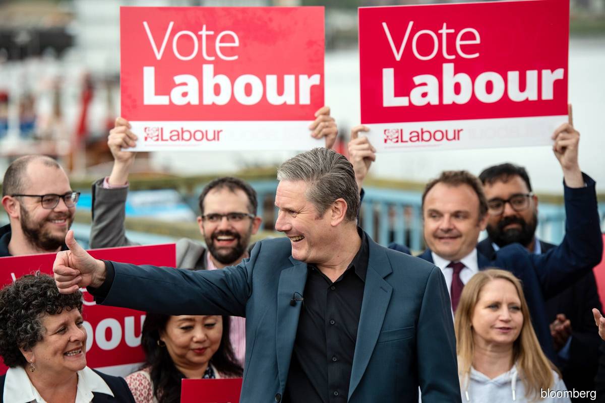 Poll Shows Labour Heading for Landslide Win in Next UK Election ...
