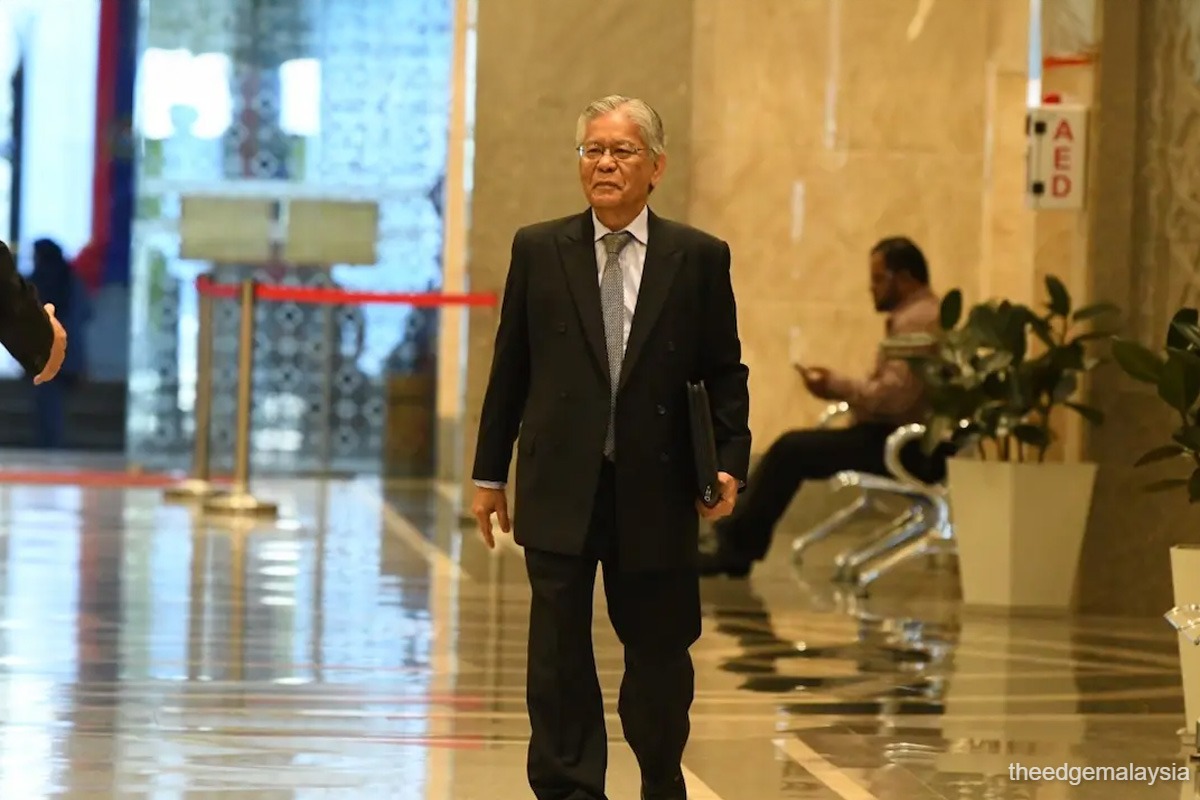 1MDB-Tanore: Najib's triple role in 1MDB confused even board members at ...